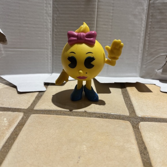 Funko | Toys | Ms Pacman Figure Waving Hand Pink Bow Retro Arcade Game ...